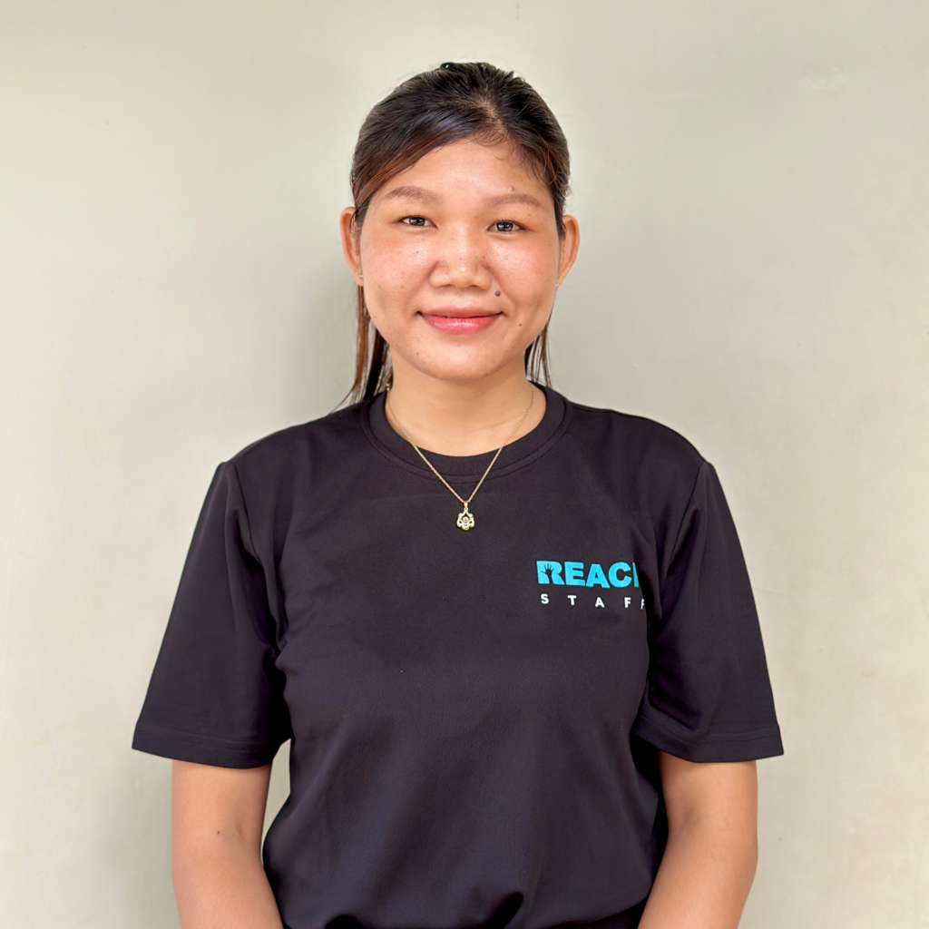 Sin Sameth English Teacher | REACH Siem Reap